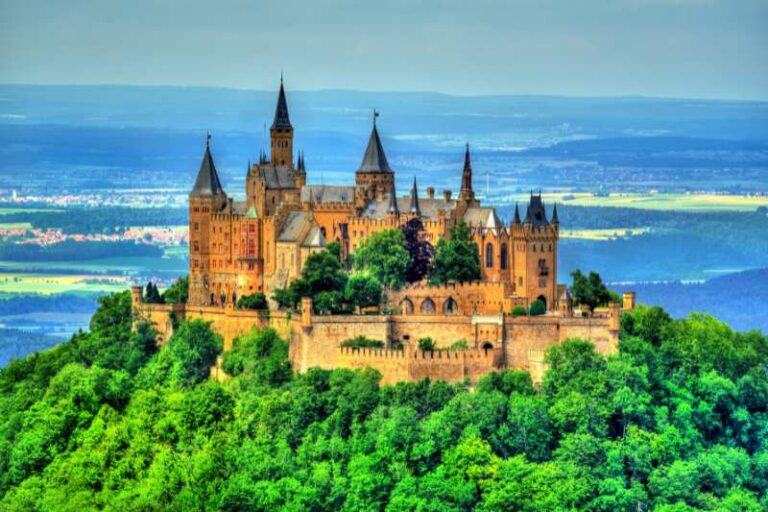 You Won't Forget These Jaw-Dropping Fairytale Castles In Germany....🤩 - Germany Footsteps