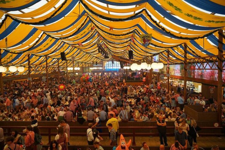 Cannstatter Volksfest: The Stupendous German Beer Festival That Should ...